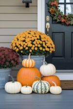 22 Fall Front Porch Decor Ideas for a Warm Autumn Welcome